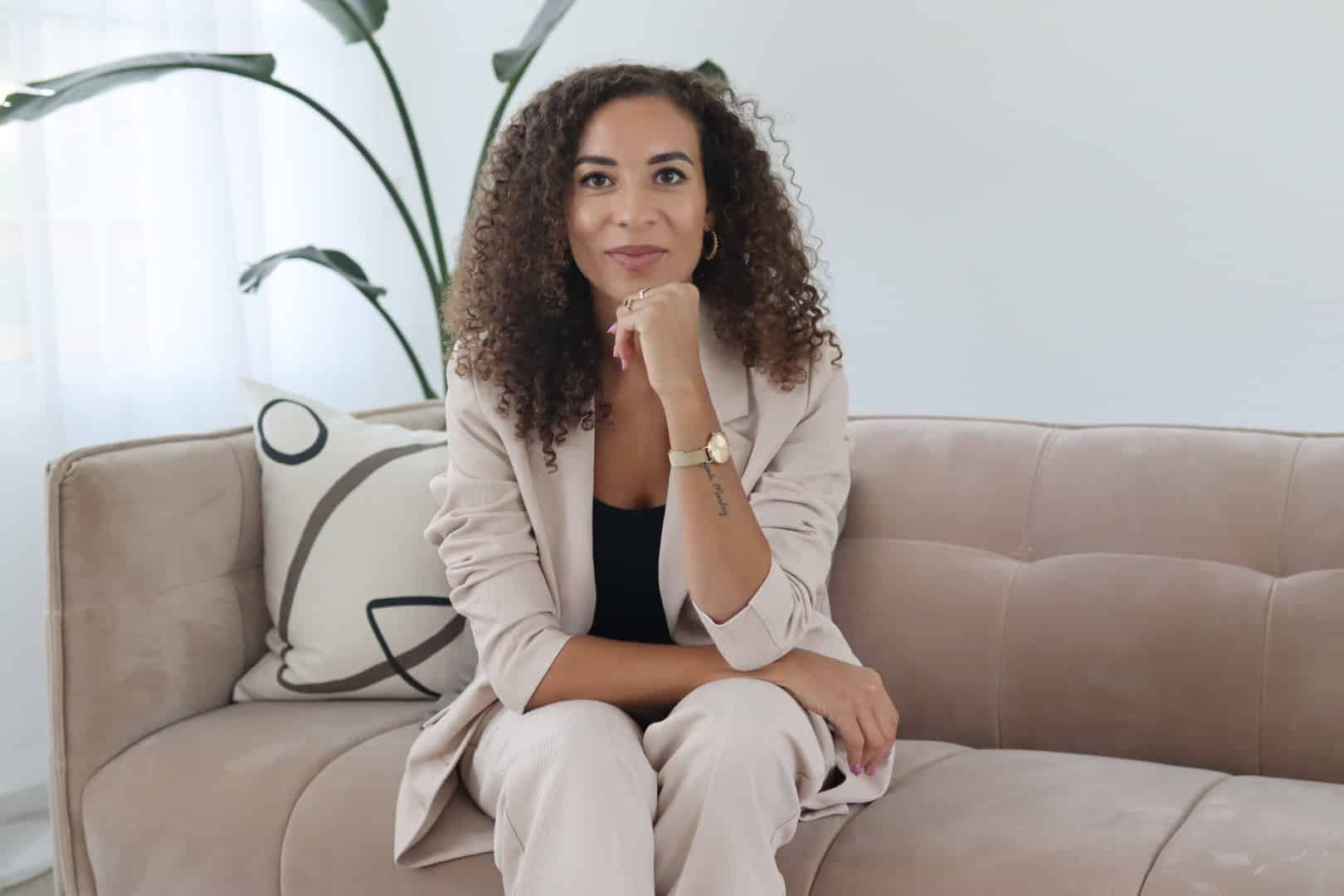 Rowena Codrington | Psyned